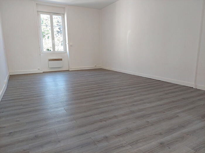 Nantes, Saint-Clément, Jardin des plantes, Caserne Lamoricière : Appartement 1 pièce à louer