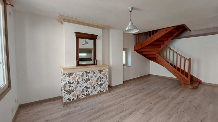 Appartement 3 pièces à Celles-sur-Belle, à louer