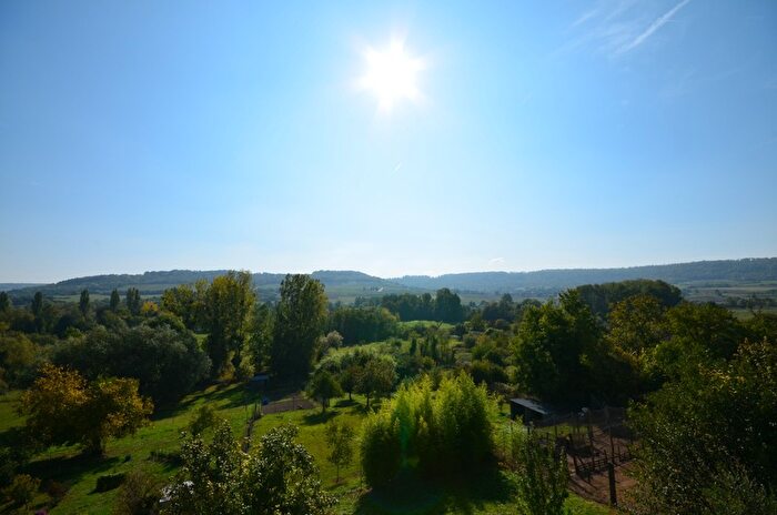Maison à vendre - Trélou-sur-Marne - 6 pièces - 4 chambres