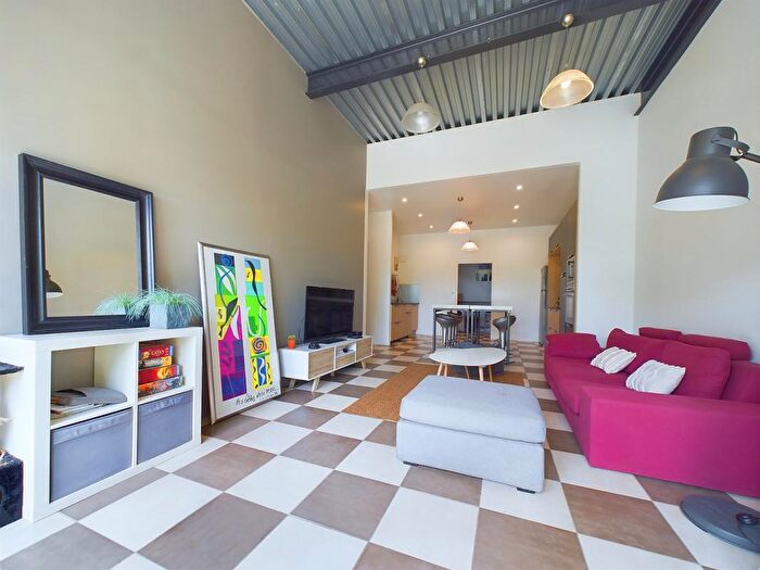 Appartement à louer - Nantes, Chantenay, Sainte-Anne - 4 pièces - 3 chambres