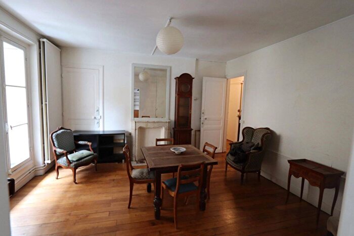 Grandes Carrières-Clichy, Paris 18ème arrondissement : Appartement 4 pièces à louer