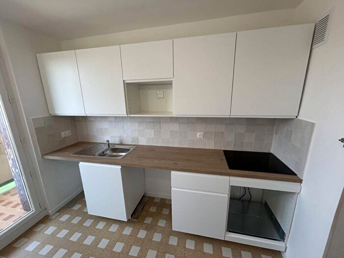 Appartement 3 pièces à Saint Just, Marseille 13ème arrondissement, à louer