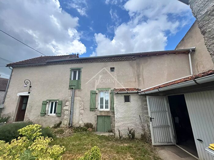 Maison à vendre - Bellenaves - 5 pièces - 4 chambres