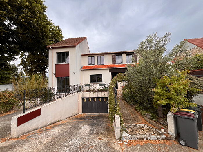 Maison 8 pièces à Montesson, Centre-ville, à vendre