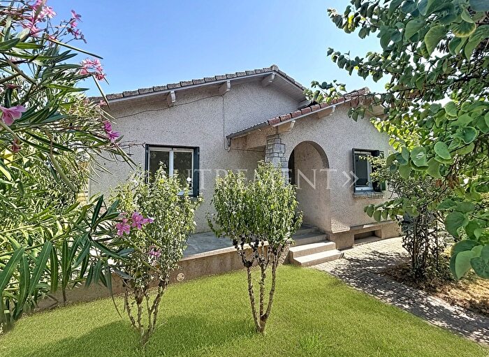 Maison 4 pièces à Saint-Sulpice-la-Pointe, à vendre