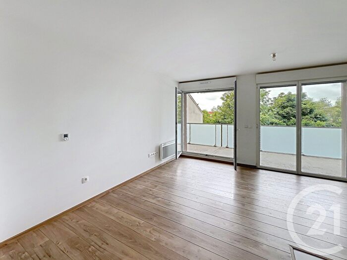 Appartement 3 pièces à Châlons-en-Champagne, Rive gauche, à louer