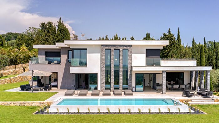 Maison à vendre - Opio - 7 pièces - 5 chambres