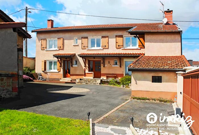 Maison à vendre - Haute-Rivoire - 6 pièces - 4 chambres