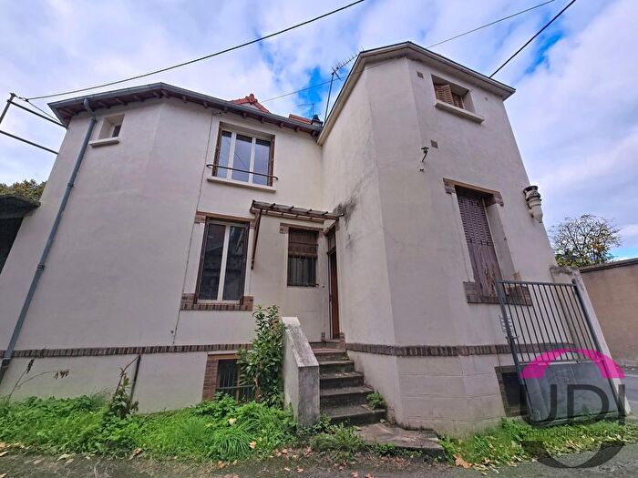 Maison à vendre - Montluçon, Saint-Jean, Chantoiseau, Ilets - 3 pièces - 2 chambres