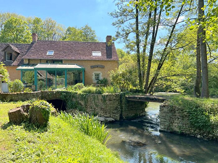 Ruillé-en-Champagne : Maison 7 pièces à vendre
