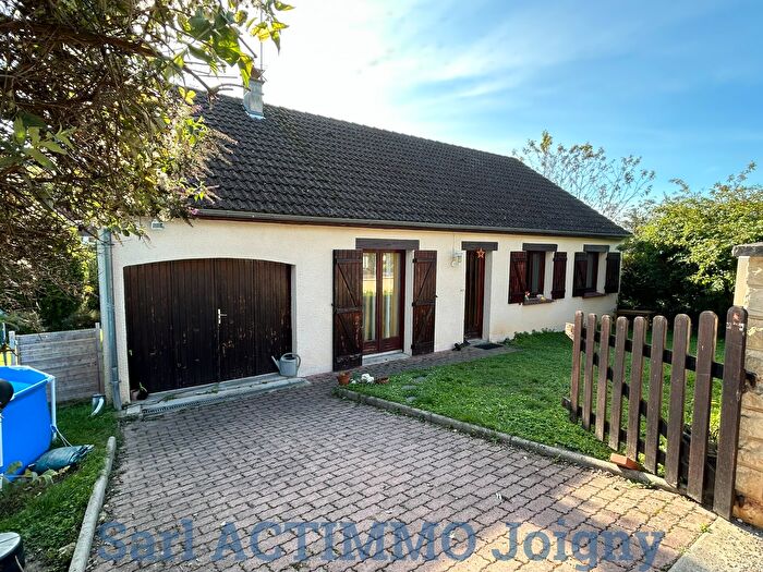 Maison à louer - Joigny - 4 pièces - 3 chambres