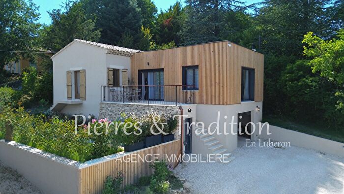 Maison 4 pièces à Saint-Martin-de-Castillon, à vendre