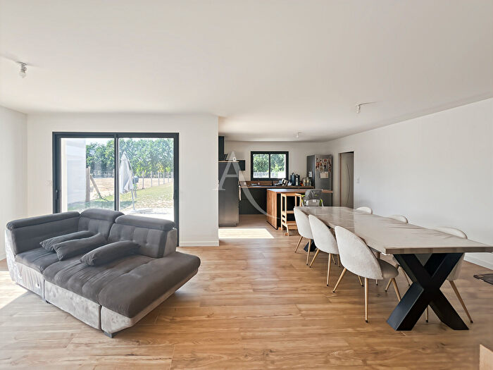 Froidfond : Maison 5 pièces à vendre