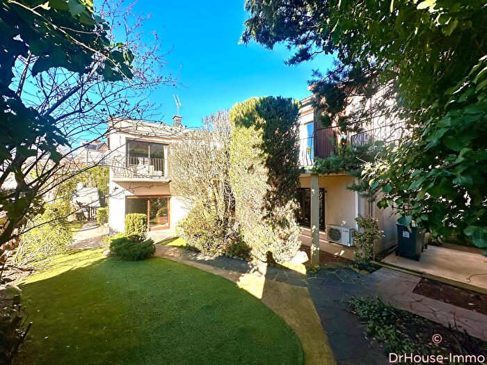 Maison à vendre - Poitiers, Couronneries - 7 pièces - 5 chambres