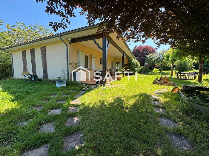 Maison à vendre - Blasimon - 8 pièces - 5 chambres