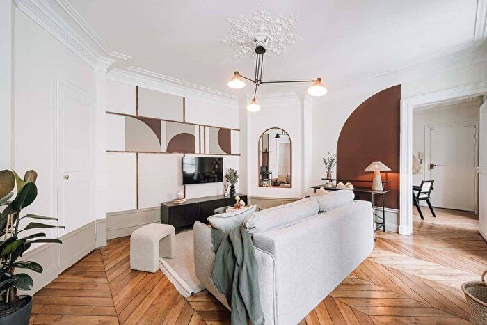 Appartement à louer - Saint Thomas dAquin, Paris ème arrondissement - 1 pièce