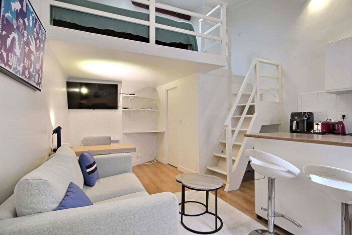 Appartement à louer - Pasteur Montparnasse, Paris ème arrondissement - 1 pièce