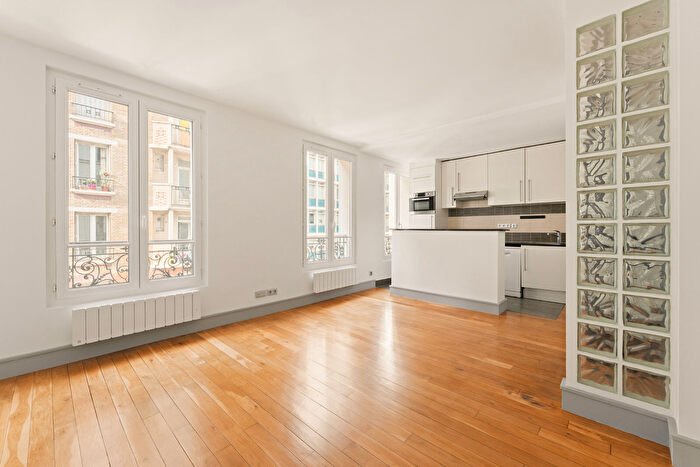 Appartement 3 pièces à Paris 19ème, Porte de la Villette, à vendre