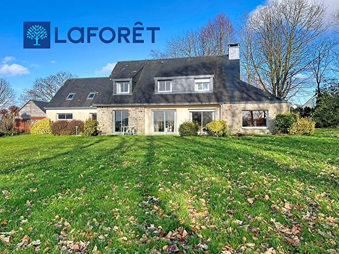 Maison à vendre - Saint-Thuriau - 6 pièces - 4 chambres