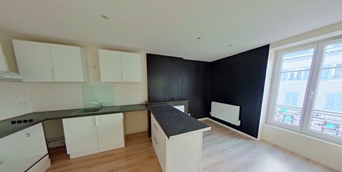 Villefranche-sur-Saône, Centre-ville : Appartement 2 pièces à louer