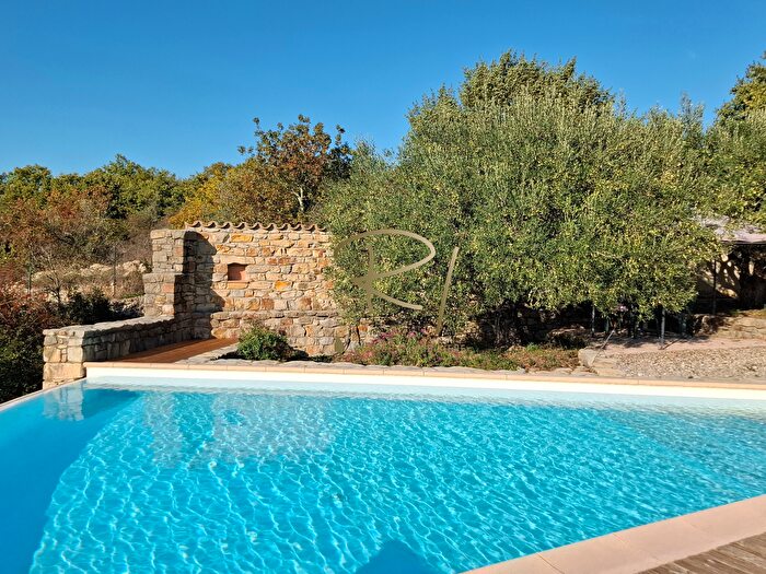 Maison à vendre - Saint-André-de-Cruzières - 8 pièces - 5 chambres