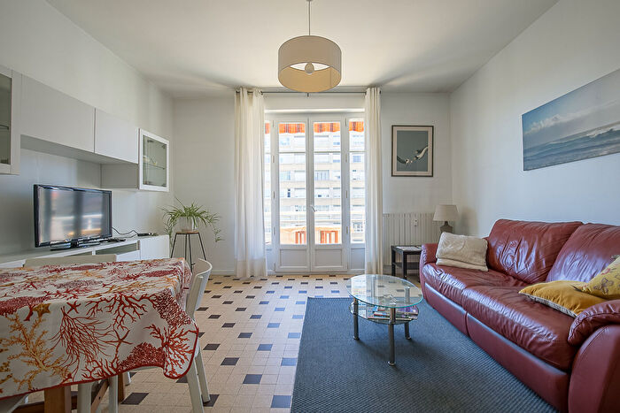 Appartement à vendre - Aix-en-Provence, Centre-ville - 2 pièces - 1 chambre