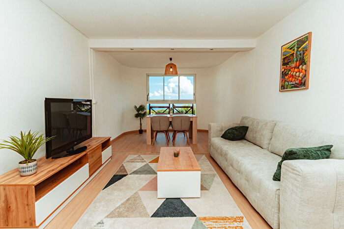 Appartement à vendre - Saint-Paul, Plateau Caillou - 4 pièces - 3 chambres