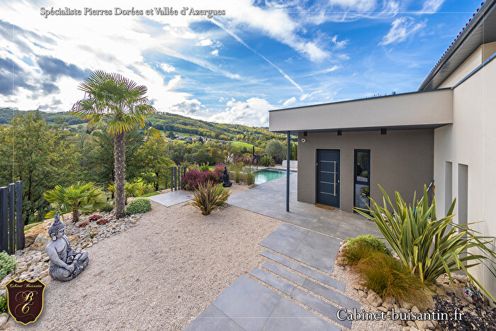 Maison 7 pièces à Ternand, à vendre