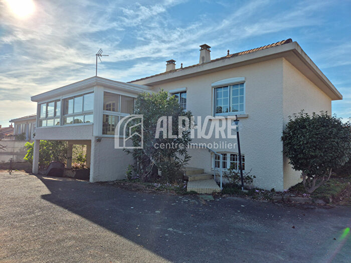 Dompierre-sur-Yon : Maison 5 pièces à vendre