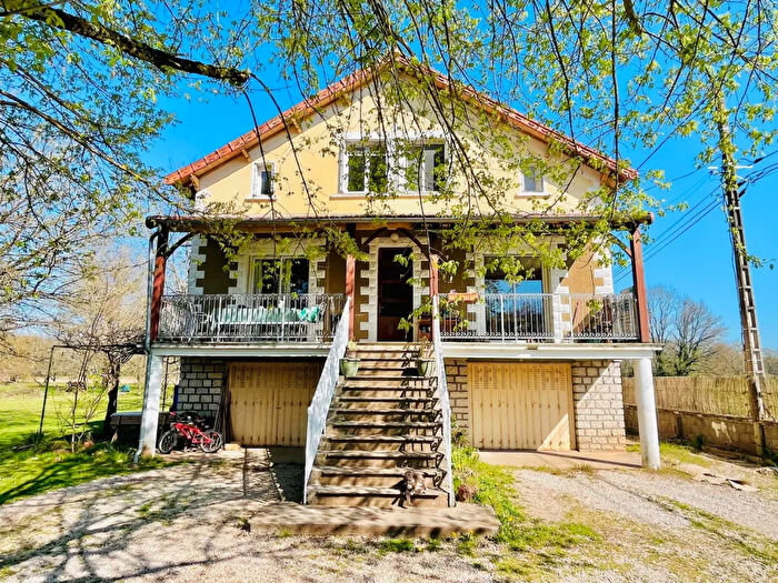 Maison à vendre - Vayrac - 5 pièces - 4 chambres