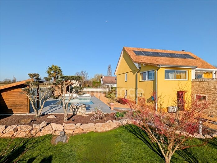 Maison à vendre - Saint-Désert - 9 pièces - 5 chambres