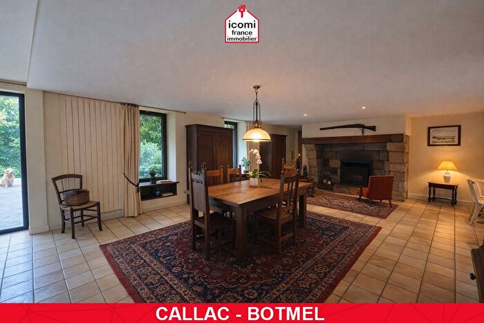 Callac - Maison 10 pièces à vendre