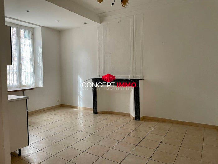 Appartement 2 pièces à louer à Belgentier