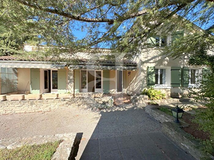 Maison à vendre - Robion - 6 pièces - 4 chambres