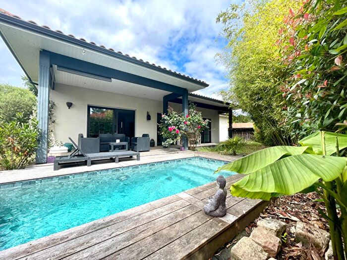Saint-Jean-d'Illac : Maison 4 pièces à vendre