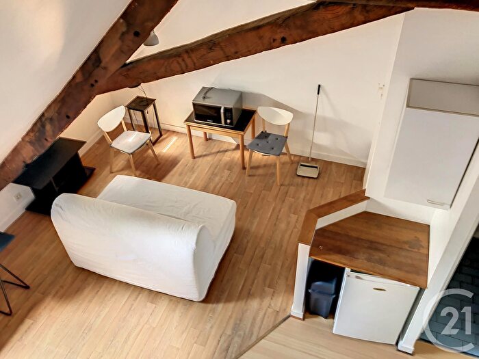 Appartement à louer - Dinan - 1 pièce