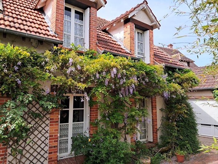 Maison à vendre - Olivet - 9 pièces - 7 chambres