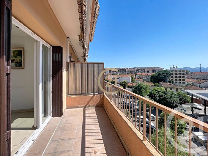 Cannes, Bocca Sud : Appartement 3 pièces à vendre