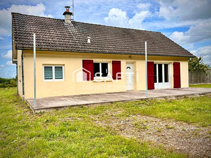 Bazoches-sur-le-Betz - Maison 4 pièces à vendre