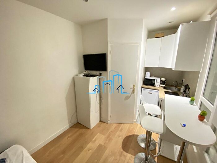 Appartement 1 pièce à Paris 18ème, Grandes Carrières, Clichy, à vendre