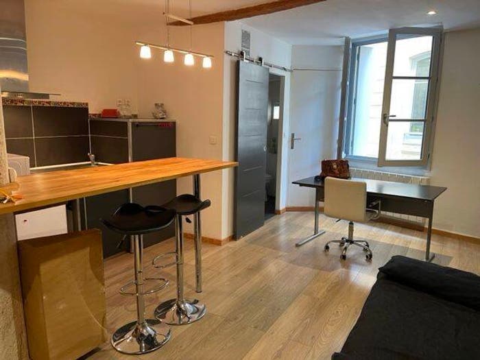 Centre Historique, Montpellier - Appartement 1 pièce à louer