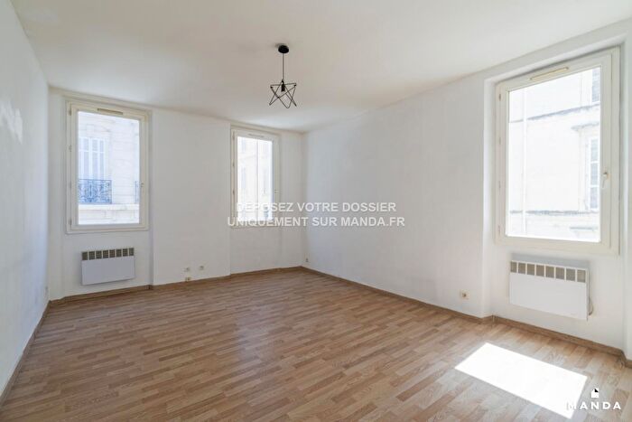 Marseille 1er, Chapitre - Appartement 2 pièces à louer