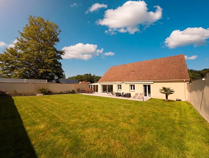 Maison 8 pièces à Samois-sur-Seine, à vendre