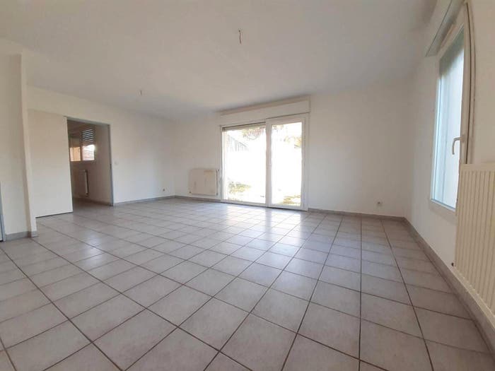 Maison 6 pièces à louer à Périurbain Sud Ouest, Bagnols-sur-Cèze