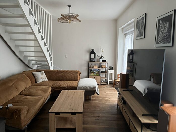 Maison à louer - Quily - 4 pièces - 3 chambres