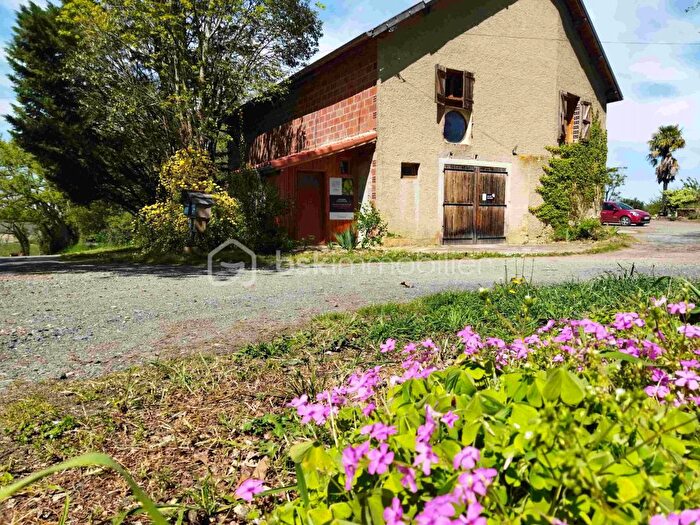 Maison à vendre - Aurions-Idernes - 6 pièces - 4 chambres