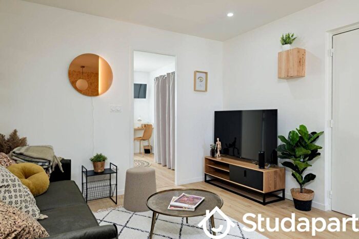 Appartement à louer - Centre Ville, Mérignac - 1 pièce - 1 chambre