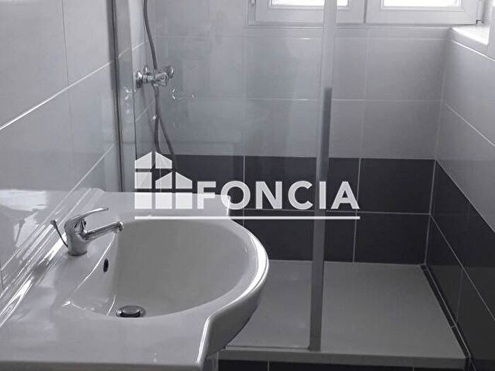 Appartement à louer - Faubourg Sainte Catherine-Patural, Hayange - 5 pièces - 3 chambres