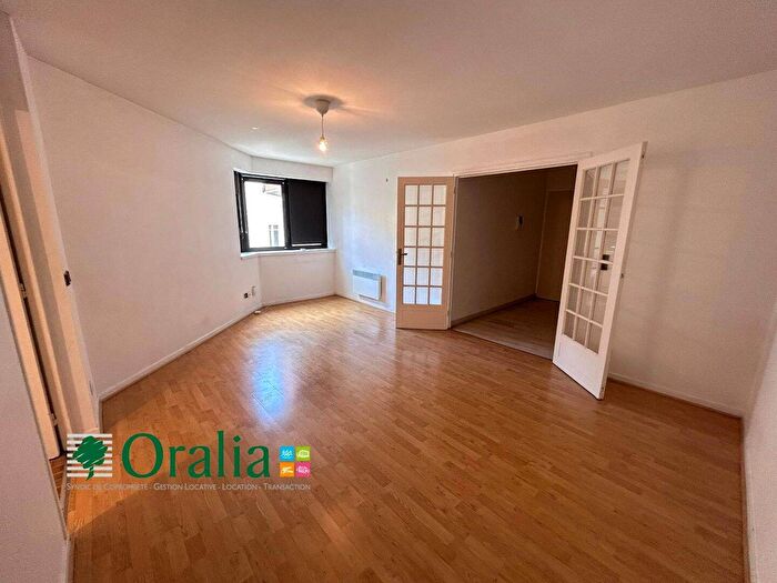 Berriat-Ampere, Grenoble - Appartement 1 pièce à louer
