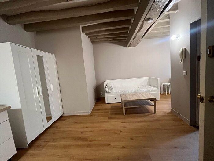 Appartement à louer - Saint Marc-Croix de Pierre-Saint Nicaise, Rouen - 1 pièce